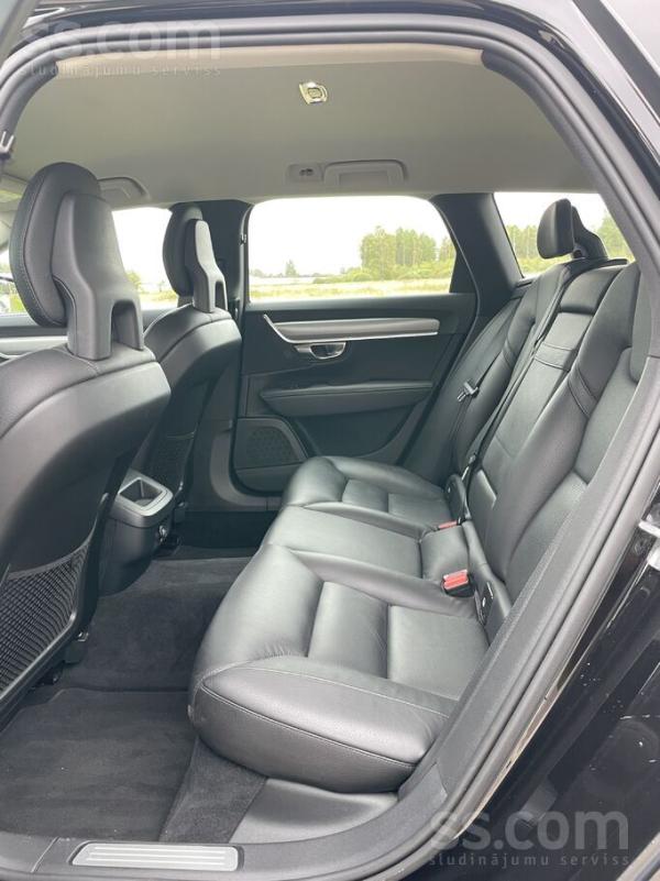 Melns Volvo V90 2019 Rīga, ar dzinēja tilpumu 2.00 L un nobraukumu 235 tūkst. km par 16400 €, foto 11 vietnē AUTOMOTO.COM.LV