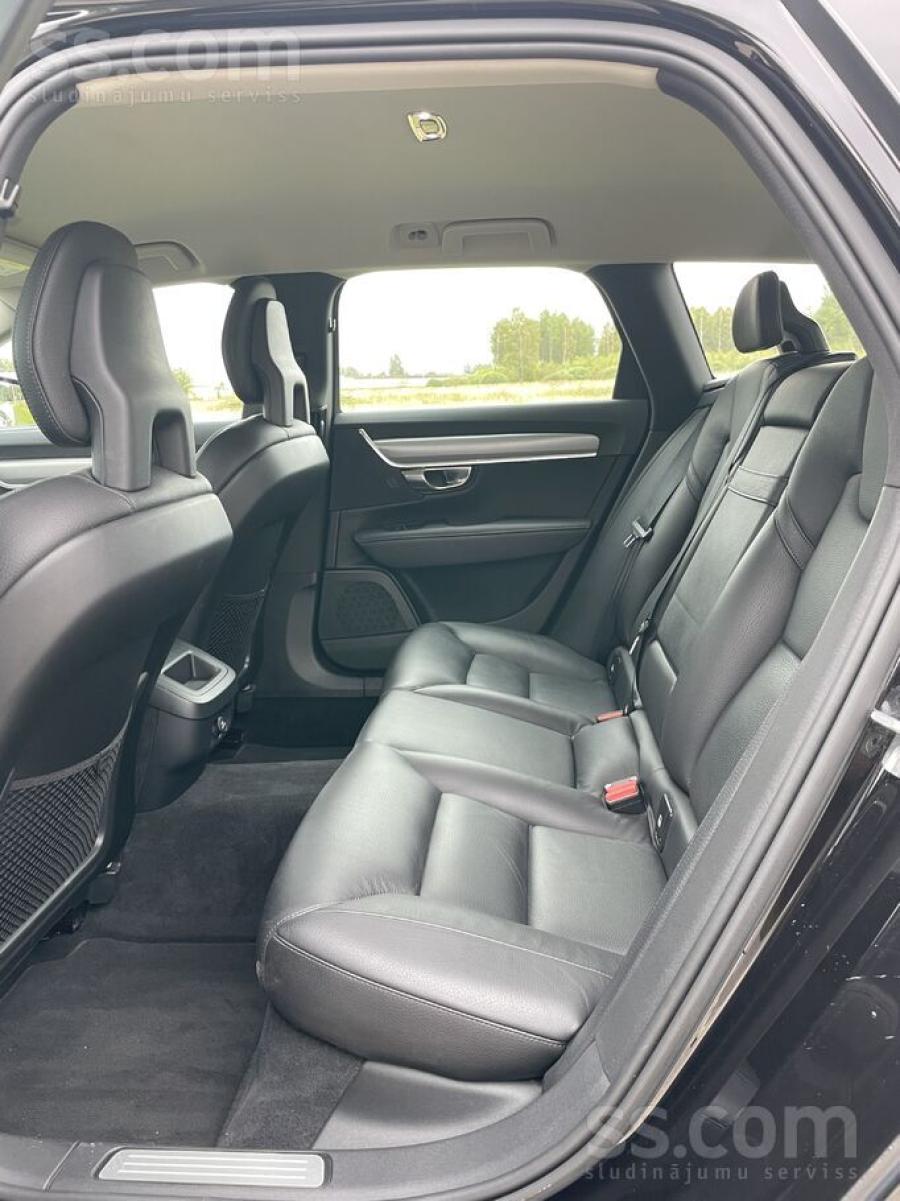 Melns Volvo V90 2019 Rīga, ar dzinēja tilpumu 2.00 L un nobraukumu 235 tūkst. km par 16400 €, foto 11 vietnē AUTOMOTO.COM.LV
