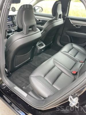 Melns Volvo V90 2019 Rīga, ar dzinēja tilpumu 2.00 L un nobraukumu 235 tūkst. km par 16400 €, foto 12 vietnē AUTOMOTO.COM.LV