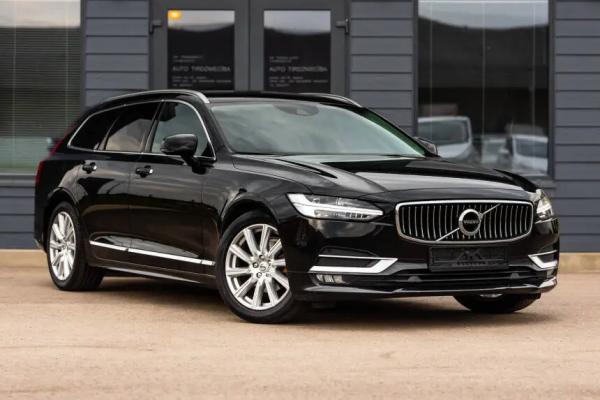 Melns Volvo V90 2019 Jelgava, ar dzinēja tilpumu 2.00 L un nobraukumu 198 tūkst. km par 19850 €, foto 1 vietnē AUTOMOTO.COM.LV