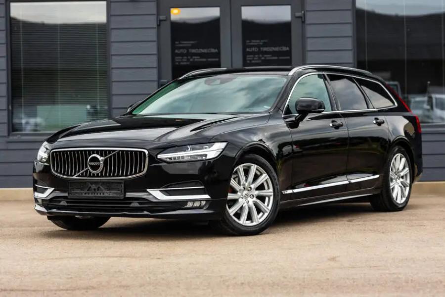 Melns Volvo V90 2019 Jelgava, ar dzinēja tilpumu 2.00 L un nobraukumu 198 tūkst. km par 19850 €, foto 4 vietnē AUTOMOTO.COM.LV