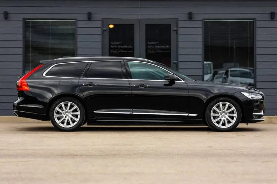 Melns Volvo V90 2019 Jelgava, ar dzinēja tilpumu 2.00 L un nobraukumu 198 tūkst. km par 19850 €, foto 7 vietnē AUTOMOTO.COM.LV