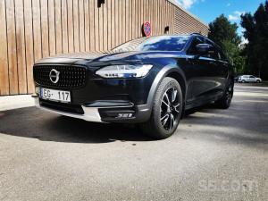 Black Volvo V90 2019 in Riga, with an engine capacity of 2.00 L and mileage of 147 thousand km for 22500 €, photo  on AUTOMOTO.COM.LV