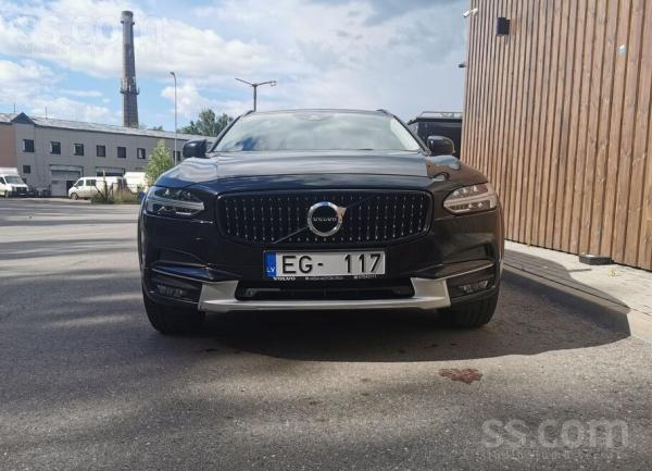 Melns Volvo V90 2019 Rīga, ar dzinēja tilpumu 2.00 L un nobraukumu 147 tūkst. km par 22500 €, foto 5 vietnē AUTOMOTO.COM.LV