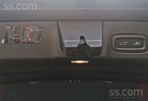 Black Volvo V90 2019 in Riga, with an engine capacity of 2.00 L and mileage of 147 thousand km for 22500 €, photo 20 on AUTOMOTO.COM.LV