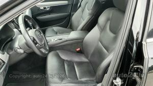 Black Volvo V90 2019 in Tallinn, with an engine capacity of 2.00 L and mileage of 256 thousand km for 15500 €, photo 7 on AUTOMOTO.COM.LV