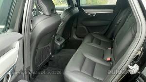Black Volvo V90 2019 in Tallinn, with an engine capacity of 2.00 L and mileage of 256 thousand km for 15500 €, photo 15 on AUTOMOTO.COM.LV