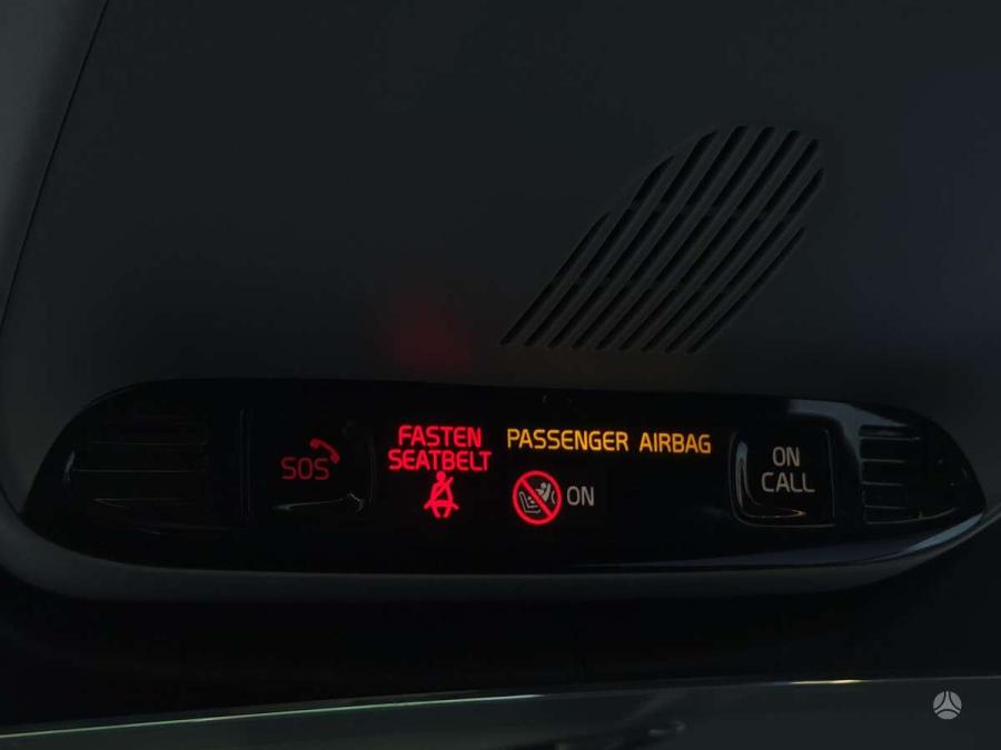 Melns Volvo V90 2019 Kauņa, ar dzinēja tilpumu 2.00 L un nobraukumu 270 tūkst. km par 16450 €, foto 25 vietnē AUTOMOTO.COM.LV