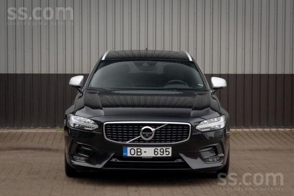 Black Volvo V90 2019 in Talsi, with an engine capacity of 2.00 L and mileage of 308 thousand km for 14950 €, photo 2 on AUTOMOTO.COM.LV