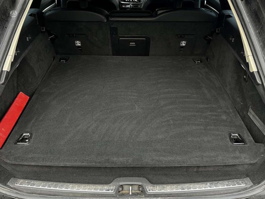 Melns Volvo V90 2019 Viļņa, ar dzinēja tilpumu 1.99 L un nobraukumu 500 tūkst. km par 8300 €, foto 15 vietnē AUTOMOTO.COM.LV