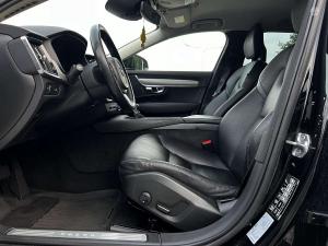 Melns Volvo V90 2019 Viļņa, ar dzinēja tilpumu 1.99 L un nobraukumu 500 tūkst. km par 8300 €, foto 17 vietnē AUTOMOTO.COM.LV