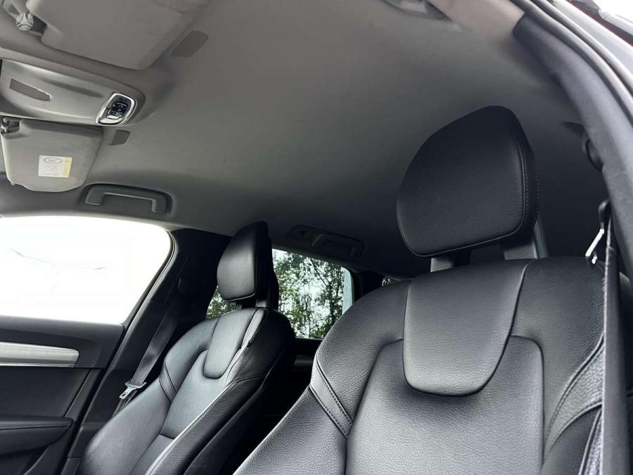 Melns Volvo V90 2019 Viļņa, ar dzinēja tilpumu 1.99 L un nobraukumu 500 tūkst. km par 8300 €, foto 20 vietnē AUTOMOTO.COM.LV