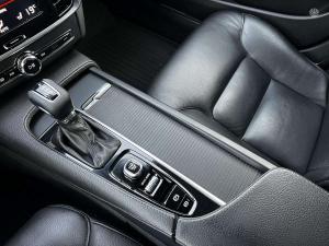 Melns Volvo V90 2019 Viļņa, ar dzinēja tilpumu 1.99 L un nobraukumu 500 tūkst. km par 8300 €, foto 21 vietnē AUTOMOTO.COM.LV