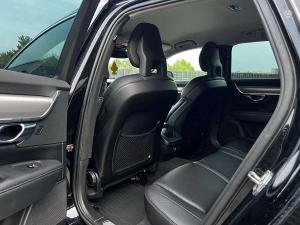 Melns Volvo V90 2019 Viļņa, ar dzinēja tilpumu 1.99 L un nobraukumu 500 tūkst. km par 8300 €, foto 22 vietnē AUTOMOTO.COM.LV