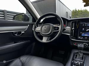 Melns Volvo V90 2019 Viļņa, ar dzinēja tilpumu 1.99 L un nobraukumu 500 tūkst. km par 8300 €, foto 25 vietnē AUTOMOTO.COM.LV