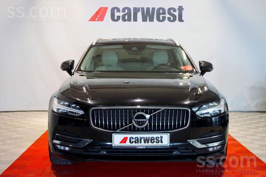 Black Volvo V90 2019 in Riga, with an engine capacity of 2.00 L and mileage of 206 thousand km for 21900 €, photo 3 on AUTOMOTO.COM.LV