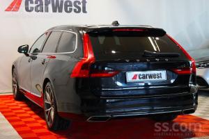 Black Volvo V90 2019 in Riga, with an engine capacity of 2.00 L and mileage of 206 thousand km for 21900 €, photo 7 on AUTOMOTO.COM.LV