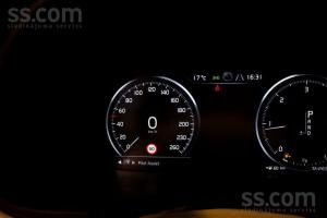 Black Volvo V90 2019 in Riga, with an engine capacity of 2.00 L and mileage of 206 thousand km for 21900 €, photo 14 on AUTOMOTO.COM.LV