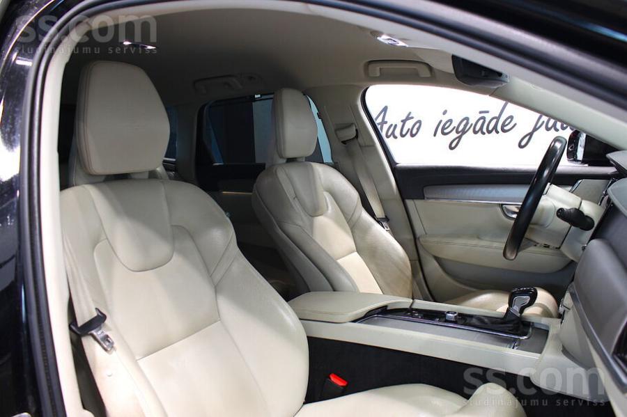 Black Volvo V90 2019 in Riga, with an engine capacity of 2.00 L and mileage of 206 thousand km for 21900 €, photo 25 on AUTOMOTO.COM.LV
