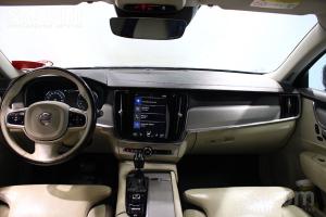 Black Volvo V90 2019 in Riga, with an engine capacity of 2.00 L and mileage of 206 thousand km for 21900 €, photo 29 on AUTOMOTO.COM.LV