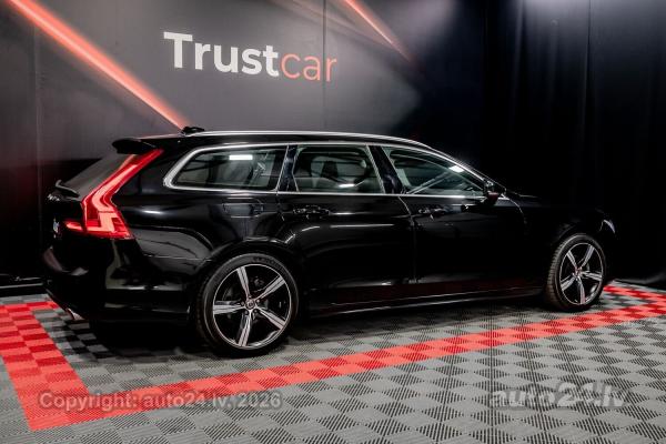 Melns Volvo V90 2019 Pērnava, ar dzinēja tilpumu 2.00 L un nobraukumu 175 tūkst. km par 17990 €, foto 5 vietnē AUTOMOTO.COM.LV
