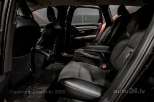 Black Volvo V90 2019 in Parnu, with an engine capacity of 2.00 L and mileage of 175 thousand km for 17990 €, photo 16 on AUTOMOTO.COM.LV