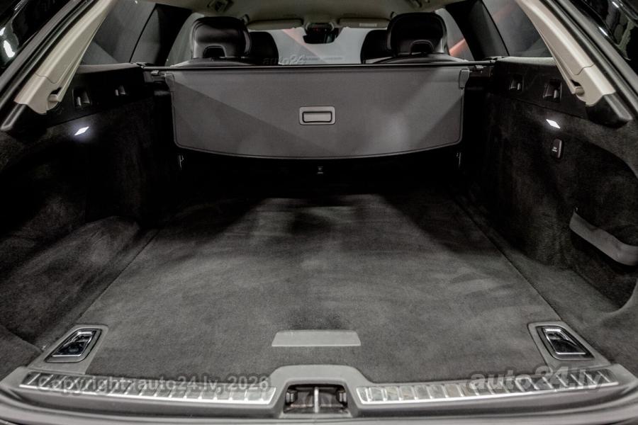 Black Volvo V90 2019 in Parnu, with an engine capacity of 2.00 L and mileage of 175 thousand km for 17990 €, photo 19 on AUTOMOTO.COM.LV