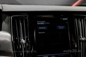 Black Volvo V90 2019 in Parnu, with an engine capacity of 2.00 L and mileage of 175 thousand km for 17990 €, photo 28 on AUTOMOTO.COM.LV
