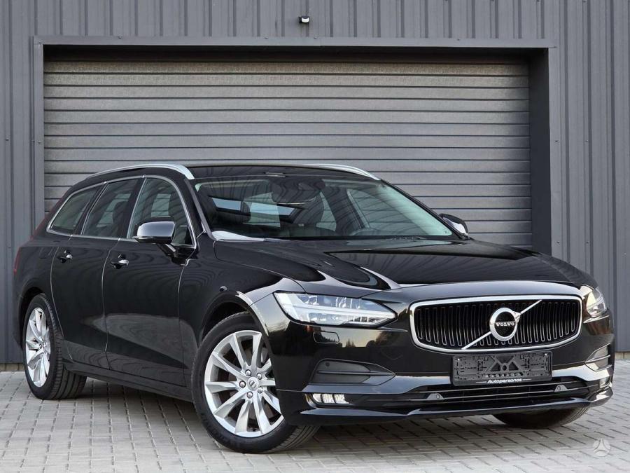 Black Volvo V90 2019 in Kaunas, with an engine capacity of 2.00 L and mileage of 270 thousand km for 15999 €, photo 5 on AUTOMOTO.COM.LV