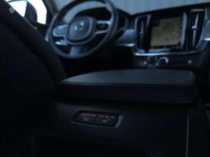 Black Volvo V90 2019 in Kaunas, with an engine capacity of 2.00 L and mileage of 270 thousand km for 15999 €, photo 16 on AUTOMOTO.COM.LV