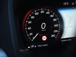 Black Volvo V90 2019 in Kaunas, with an engine capacity of 2.00 L and mileage of 270 thousand km for 15999 €, photo 18 on AUTOMOTO.COM.LV