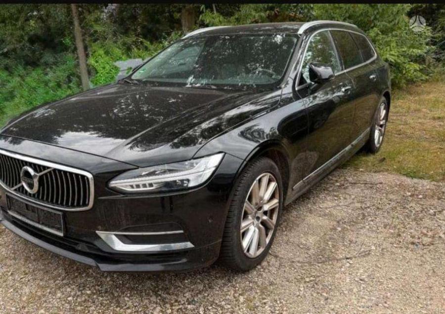 Black Volvo V90 2019 in Marijampole, with an engine capacity of 1.97 L and mileage of 257 thousand km for 8700 €, photo 6 on AUTOMOTO.COM.LV