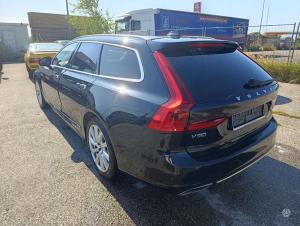 Black Volvo V90 2019 in Marijampole, with an engine capacity of 1.97 L and mileage of 257 thousand km for 8700 €, photo 20 on AUTOMOTO.COM.LV