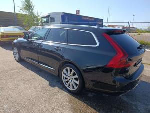 Black Volvo V90 2019 in Marijampole, with an engine capacity of 1.97 L and mileage of 257 thousand km for 8700 €, photo 22 on AUTOMOTO.COM.LV