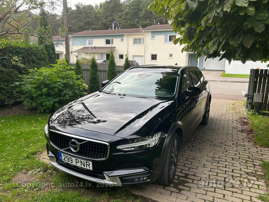 Black Volvo V90 2019 in Tallinn, with an engine capacity of 2.00 L and mileage of 158 thousand km for 27500 €, photo 1 on AUTOMOTO.COM.LV