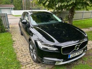 Black Volvo V90 2019 in Tallinn, with an engine capacity of 2.00 L and mileage of 158 thousand km for 27500 €, photo 4 on AUTOMOTO.COM.LV