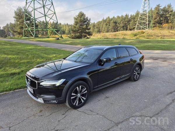 Melns Volvo V90 2019 Rīga, ar dzinēja tilpumu 2.00 L un nobraukumu 254 tūkst. km par 19500 €, foto 8 vietnē AUTOMOTO.COM.LV
