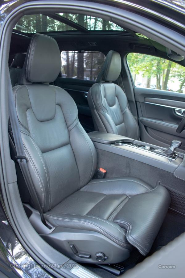 Melns Volvo V90 2020 Tallina, ar dzinēja tilpumu 2.00 L un nobraukumu 97 tūkst. km par 41990 €, foto 11 vietnē AUTOMOTO.COM.LV