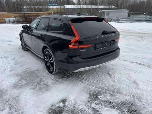 Melns Volvo V90 2020 Kauņa, ar dzinēja tilpumu 1.97 L un nobraukumu 208 tūkst. km par 21900 €, foto 2 vietnē AUTOMOTO.COM.LV