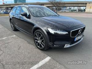 Black Volvo V90 2020 in Tallinn, with an engine capacity of 2.00 L and mileage of 193 thousand km for 27500 €, photo 5 on AUTOMOTO.COM.LV