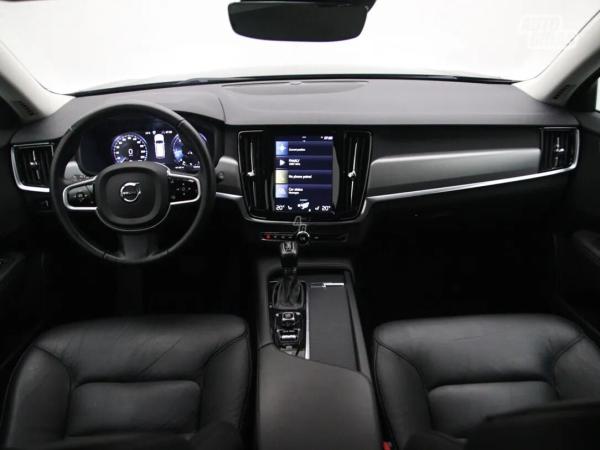 Black Volvo V90 2020 in Vilnius, with an engine capacity of 2.00 L and mileage of 143 thousand km for 20299 €, photo 2 on AUTOMOTO.COM.LV