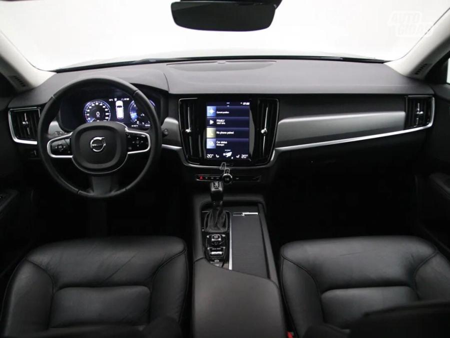 Melns Volvo V90 2020 Viļņa, ar dzinēja tilpumu 2.00 L un nobraukumu 143 tūkst. km par 20299 €, foto 3 vietnē AUTOMOTO.COM.LV