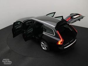 Melns Volvo V90 2020 Viļņa, ar dzinēja tilpumu 2.00 L un nobraukumu 143 tūkst. km par 20299 €, foto 14 vietnē AUTOMOTO.COM.LV
