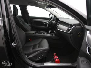 Melns Volvo V90 2020 Viļņa, ar dzinēja tilpumu 2.00 L un nobraukumu 143 tūkst. km par 20299 €, foto 15 vietnē AUTOMOTO.COM.LV