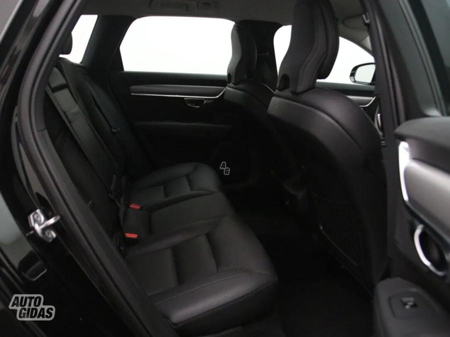 Melns Volvo V90 2020 Viļņa, ar dzinēja tilpumu 2.00 L un nobraukumu 143 tūkst. km par 20299 €, foto 16 vietnē AUTOMOTO.COM.LV