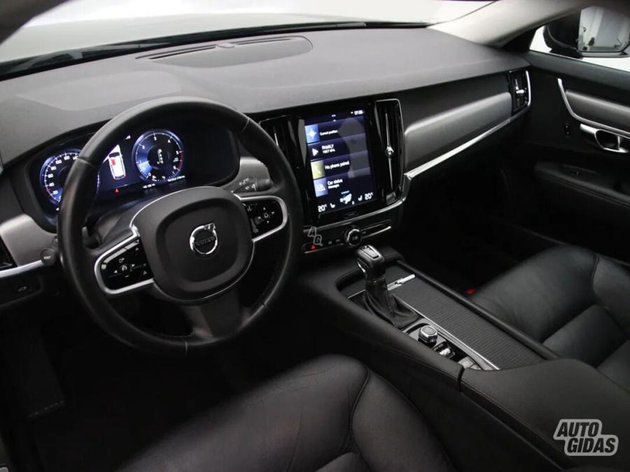 Melns Volvo V90 2020 Viļņa, ar dzinēja tilpumu 2.00 L un nobraukumu 143 tūkst. km par 20299 €, foto 17 vietnē AUTOMOTO.COM.LV