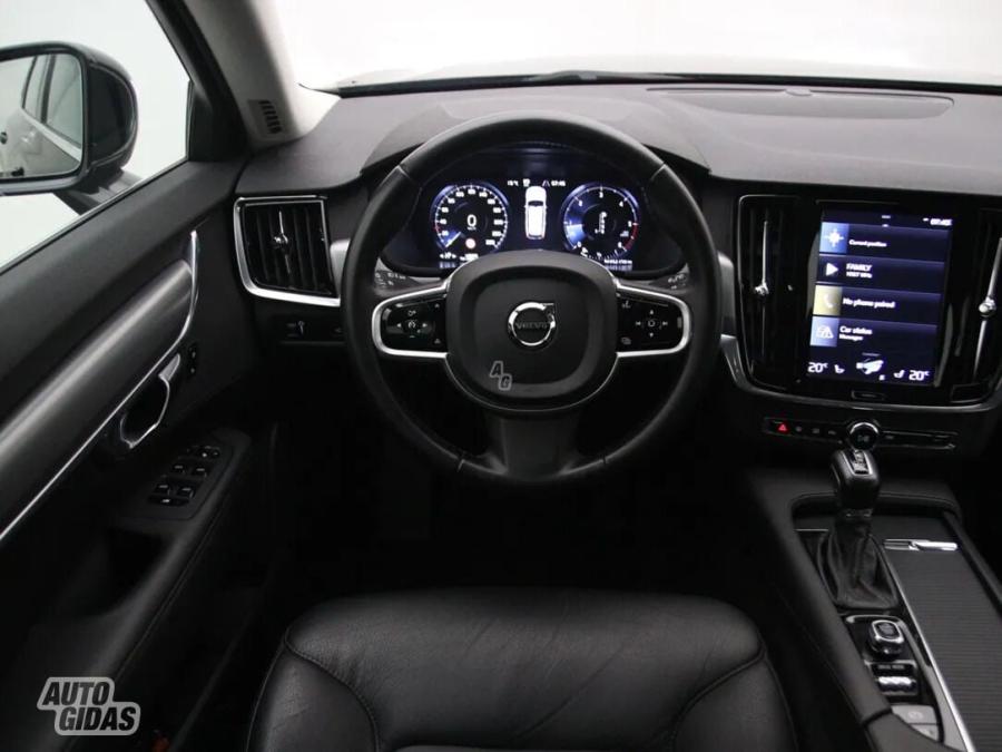 Melns Volvo V90 2020 Viļņa, ar dzinēja tilpumu 2.00 L un nobraukumu 143 tūkst. km par 20299 €, foto 18 vietnē AUTOMOTO.COM.LV
