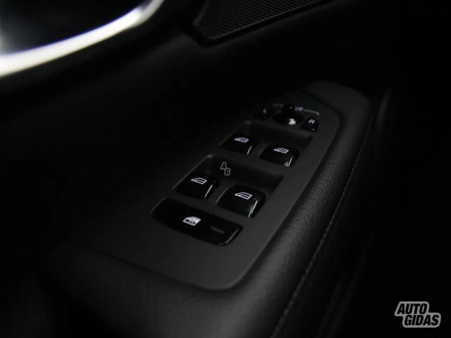 Melns Volvo V90 2020 Viļņa, ar dzinēja tilpumu 2.00 L un nobraukumu 143 tūkst. km par 20299 €, foto 27 vietnē AUTOMOTO.COM.LV