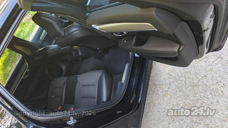 Black Volvo V90 2020 in Rakvere, with an engine capacity of 2.00 L and mileage of 165 thousand km for 23000 €, photo 11 on AUTOMOTO.COM.LV