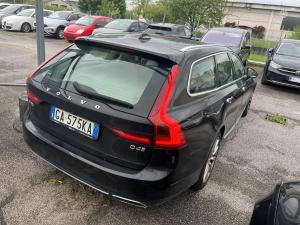Melns Volvo V90 2020 Panevēža, ar dzinēja tilpumu 1.97 L un nobraukumu 211 tūkst. km par 15500 €, foto 5 vietnē AUTOMOTO.COM.LV